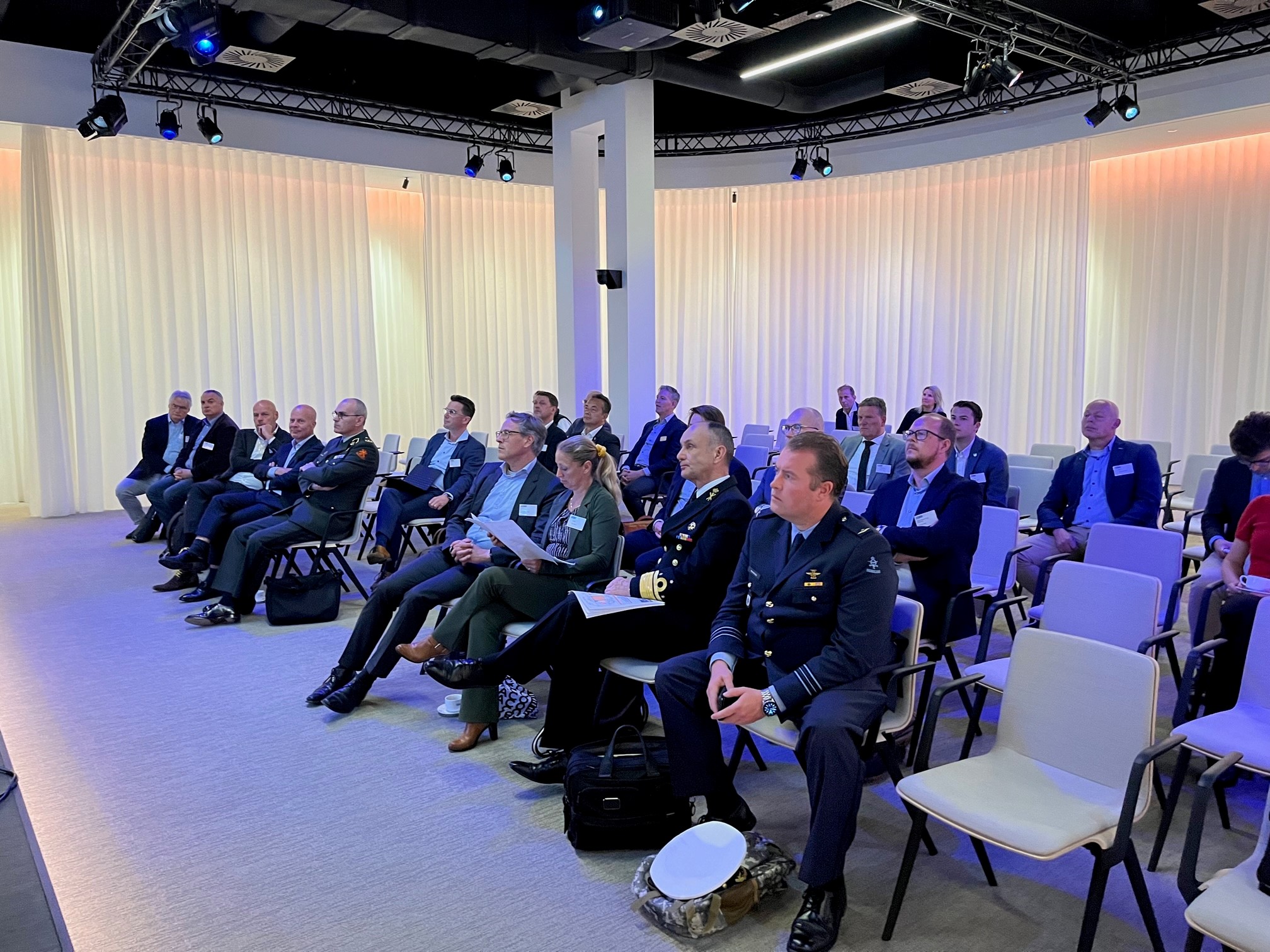 18e NIDV Regiodag bij VDL Eindhoven - NIDV